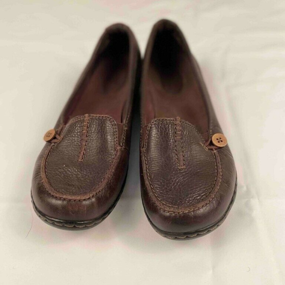 Clarks | Shoes | Clarks Womens Loafers Comfort Slip On Button 85 | Poshmark